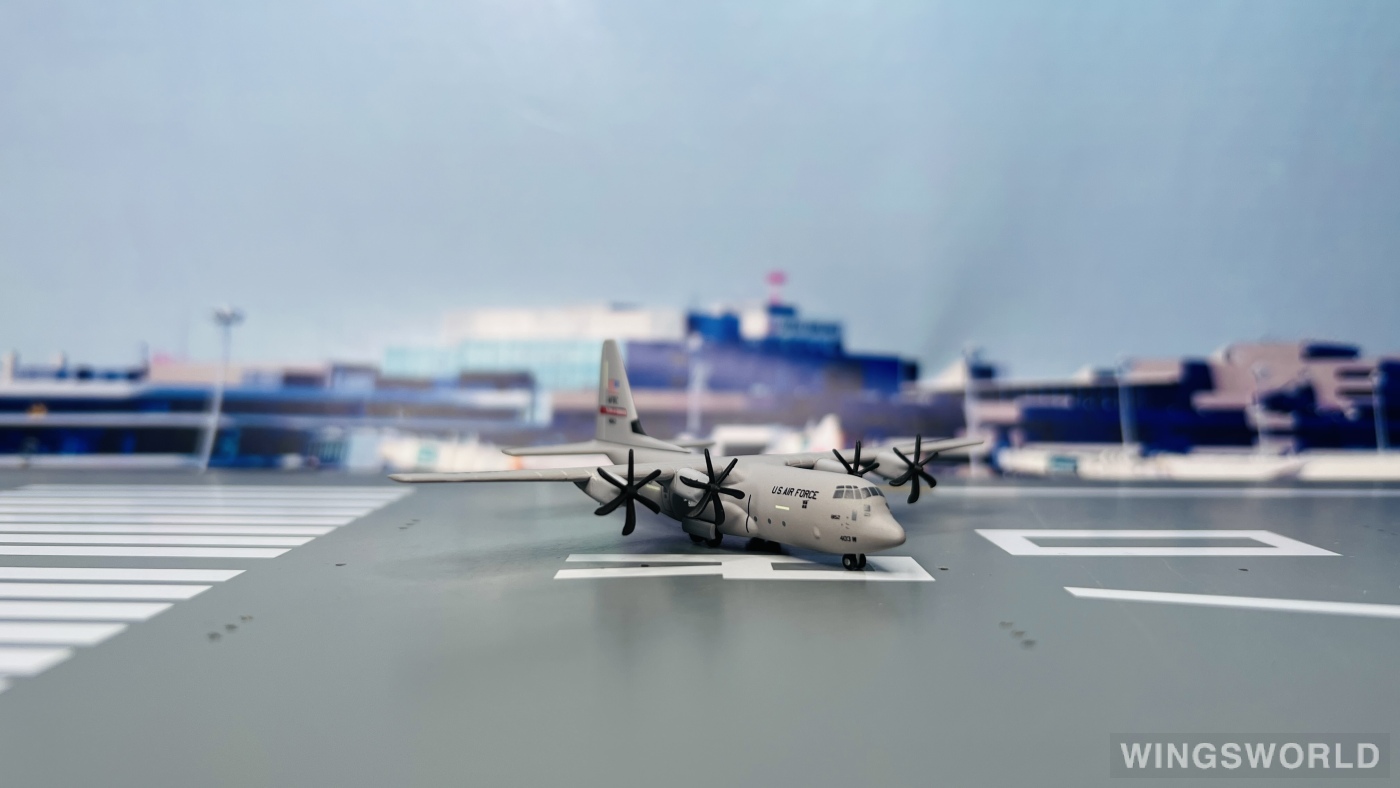 Dragon Models 1:400 Lockheed C-130 Hercules USAF 美国空军 55719 48152 的照片 ...