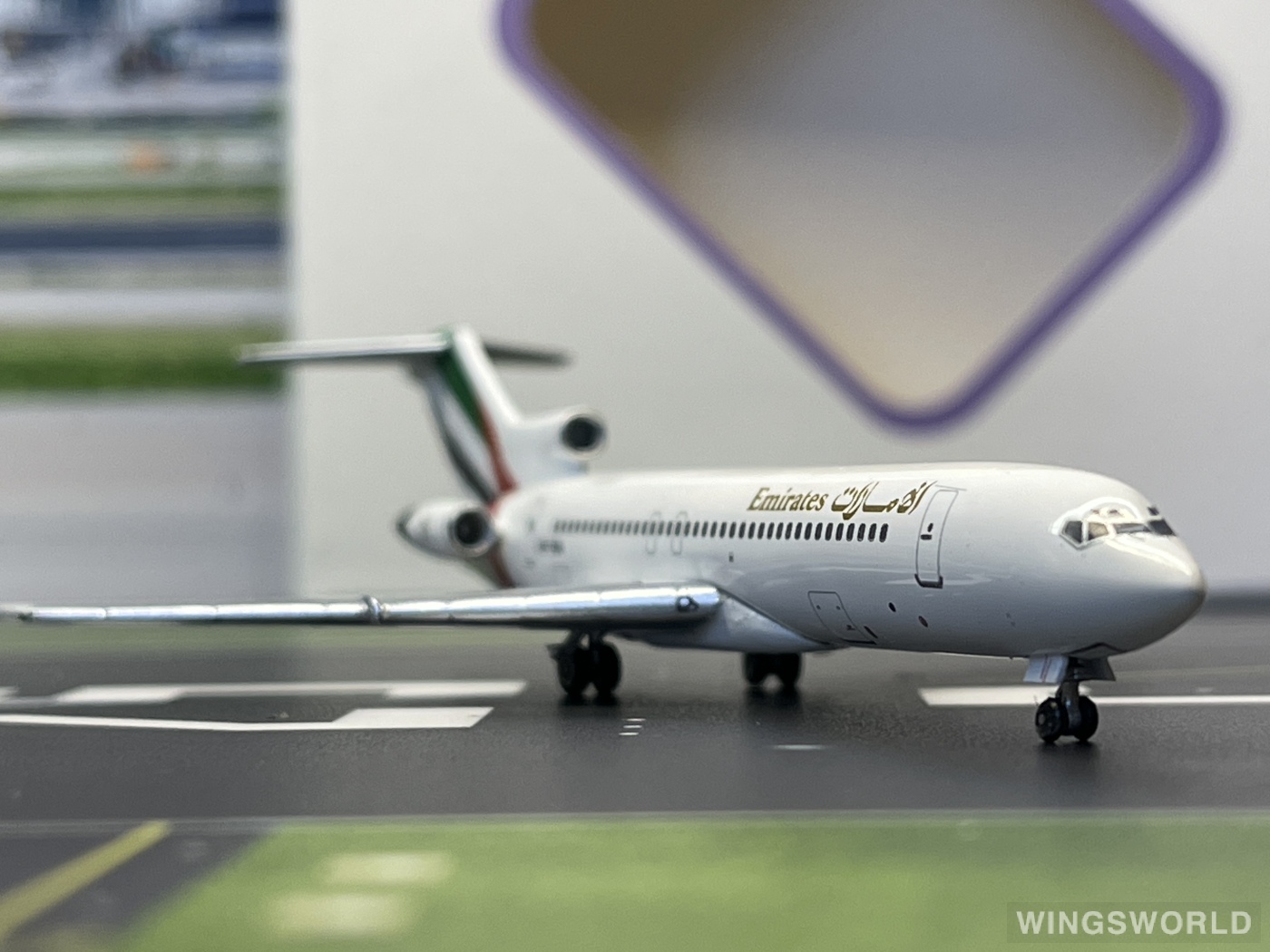 AeroClassics 1:400 Boeing 727-200 Emirates 阿联酋航空 AC411107 A6-EMA 的照片 作者 ...