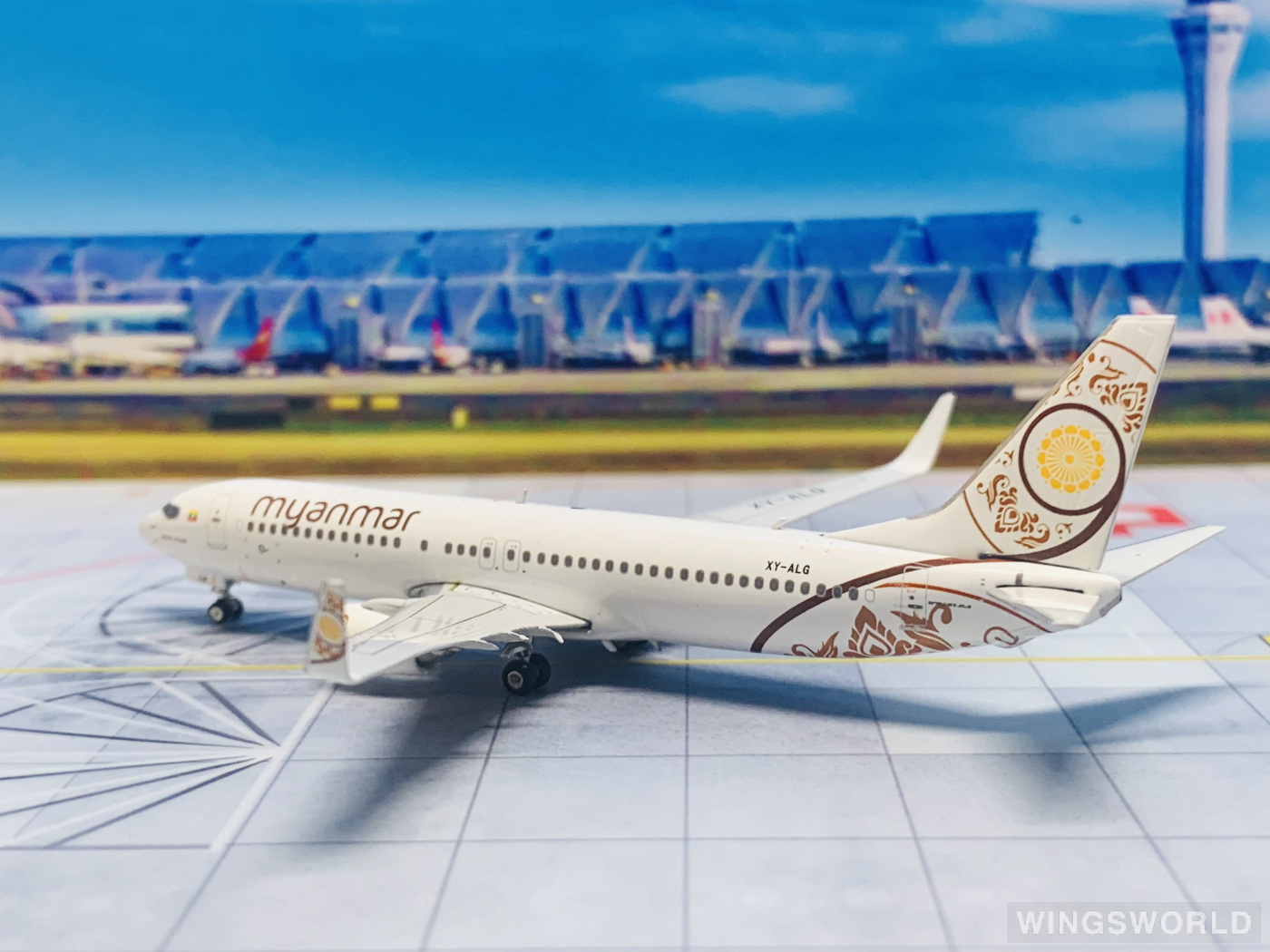 Phoenix 1:400 Boeing 737-800 Myanmar National Airlines 缅甸国家航空 PH11589 ...