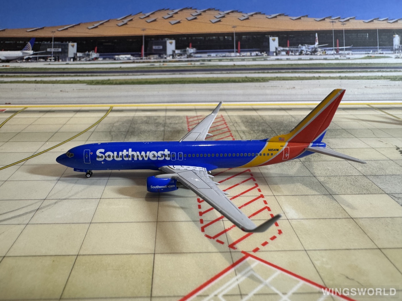 NG models 1:400 Boeing 737-800 Southwest Airlines 美国西南航空 NG58121 N8541W ...