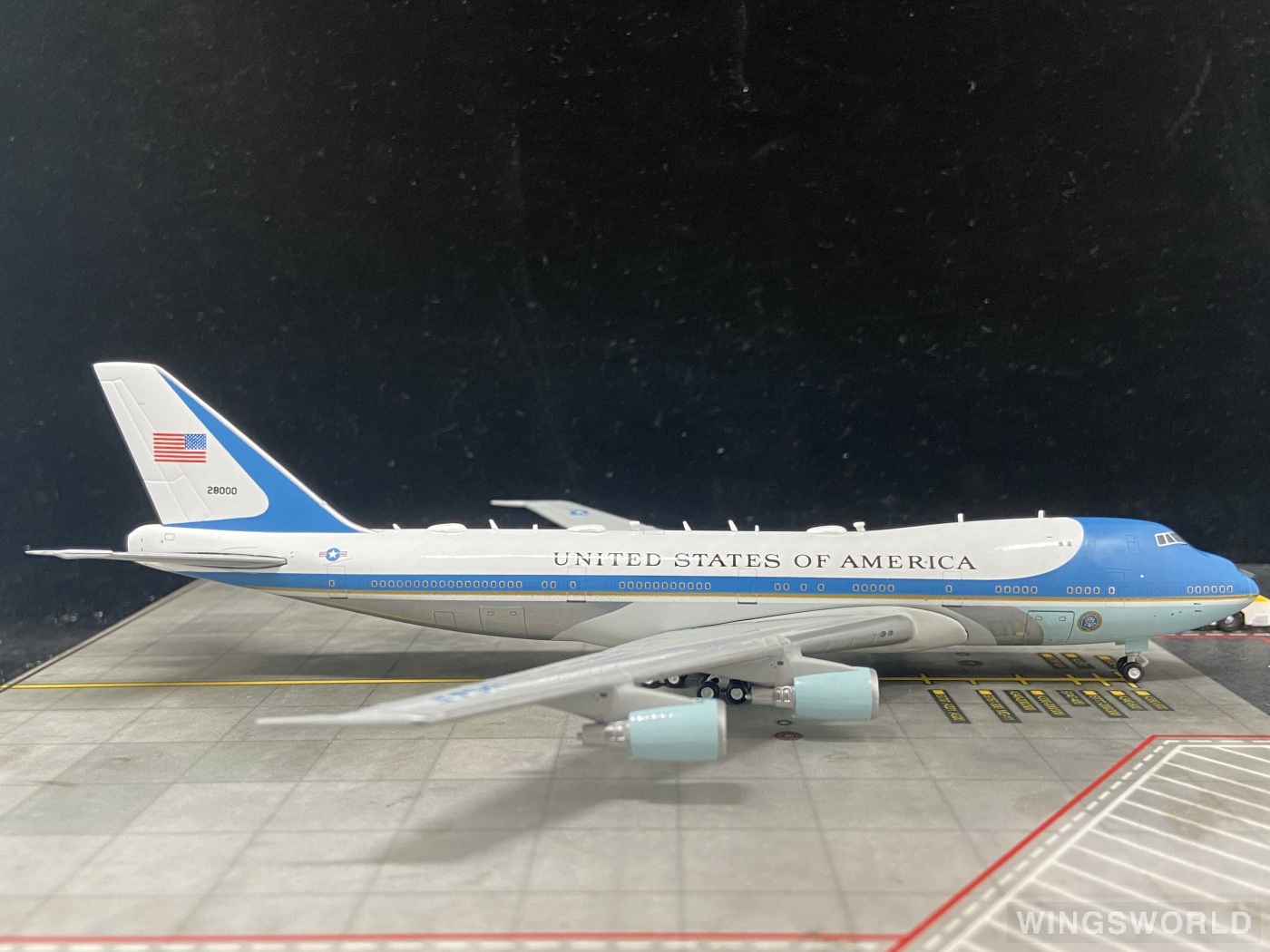 Geminijets 1:400 Boeing 747-200 USAF 美国空军 GJAFO1208 28000 空军一号的照片 作者:图波 ...