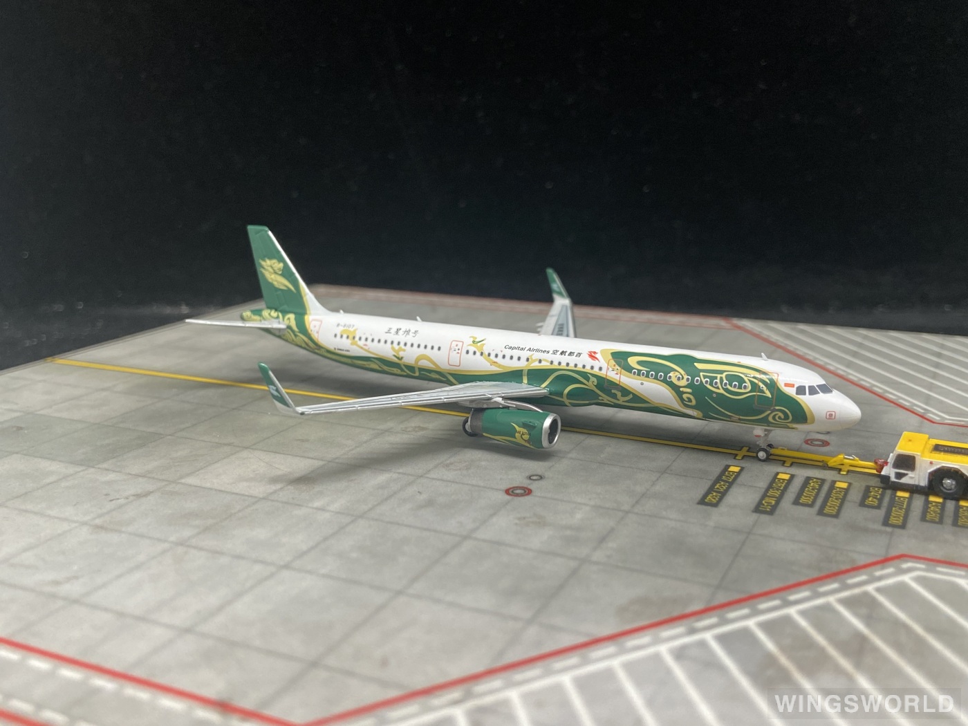 NGmodels 1:400 Airbus A321 Capital Airlines 首都航空 NG13105 B-8107 的照片 作者 ...