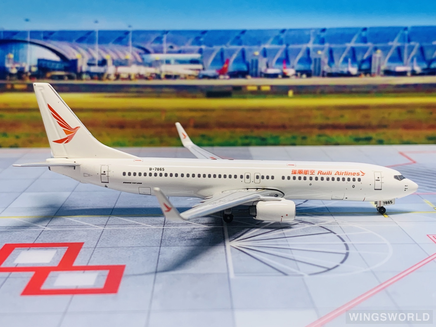 Pandamodel 1:400 Boeing 737-800 Ruili Airlines 瑞丽航空 PM4B7865 B-7865 的照片 ...