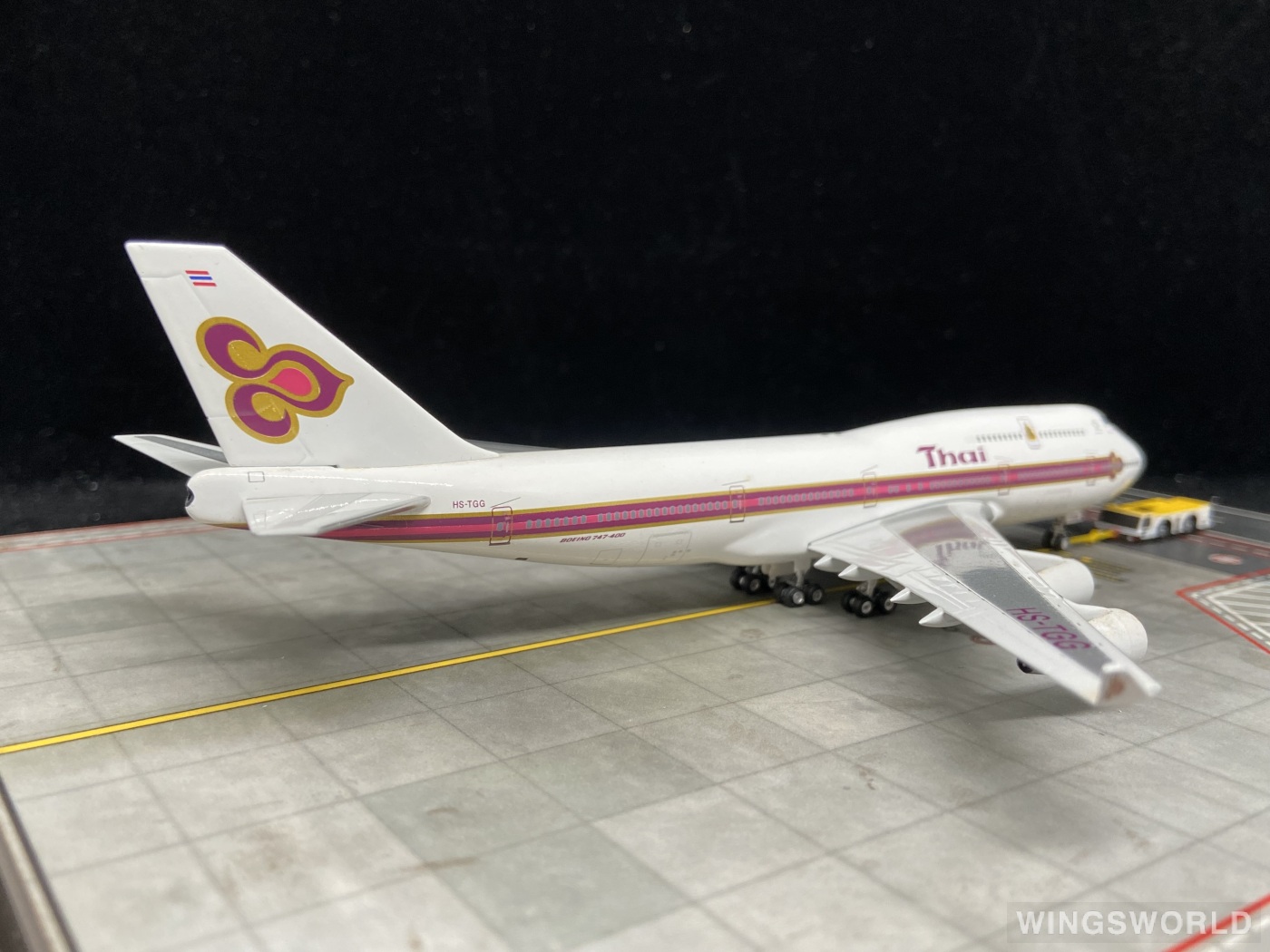Phoenix 1:400 Boeing 747-400 Thai Airways 泰国国际航空 PH10505 HS-TGG 的照片 作者:图波列夫飞行大队 - 飞机模型世界资料库