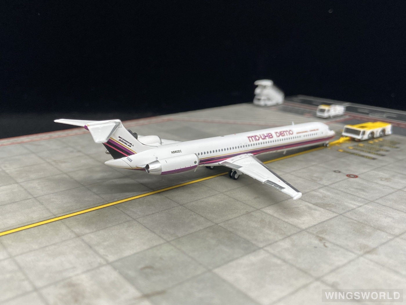 JC Wings 1:400 McDonnell Douglas MD-81 McDonnell Douglas 麦道公司 XX40180 ...