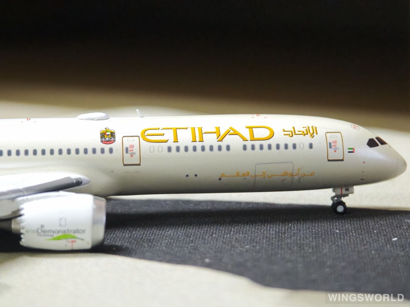 JC Wings 1:400 Boeing 787-10 Etihad Airways 阿提哈德航空 XX4904 A6-BMI 的照片 作者:lsy12138 - 飞机模型世界资料库